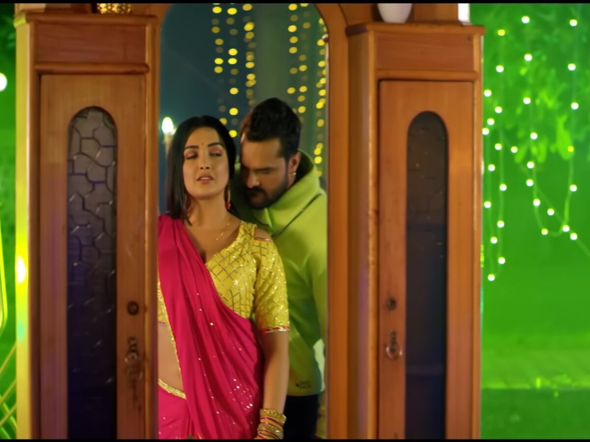 Khesari Lal Yadav and Amrapali Dubey Romantic Chemistry Bhojpuri Song Palang Sagwan Ke | खेसारी ...