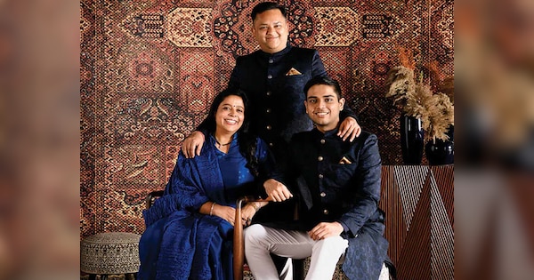 Meet ravi modi began as salesman at 13 borrowed rs 10000 to build 32000 ...