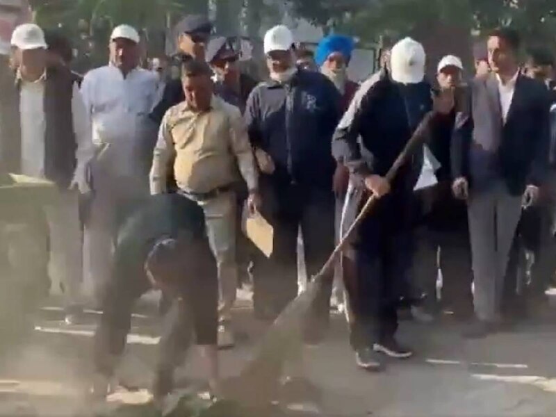 Kurukshetra news cm Nayab Saini shramdan in Maha Swachhta Abhiyan ...