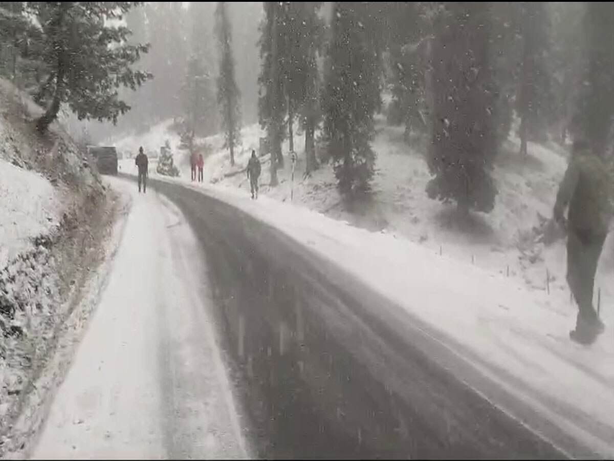 srinagar pahalgam gulmarg sonmarg heavy snowfall in Kashmir valley IMD ...