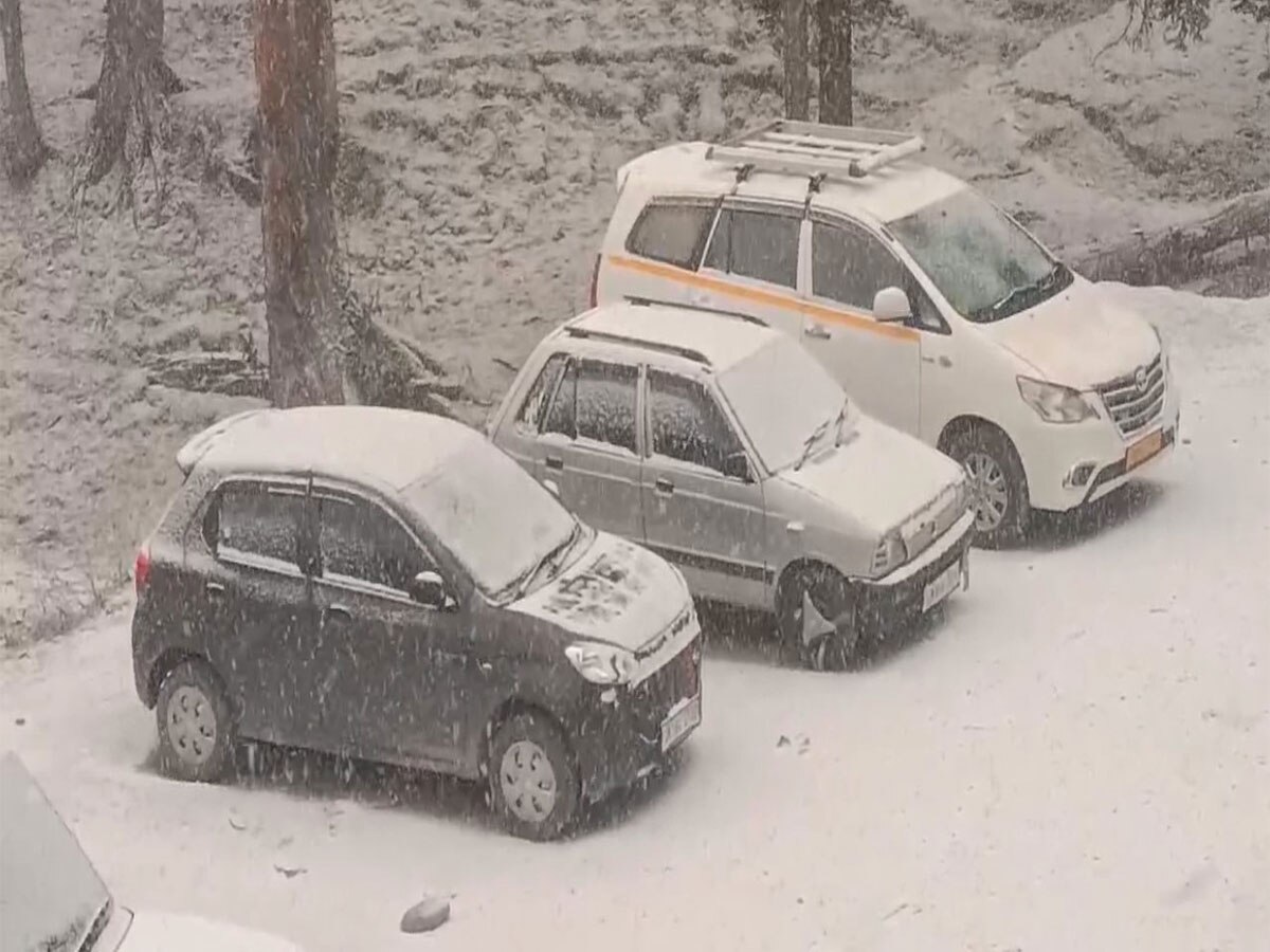 srinagar pahalgam gulmarg sonmarg heavy snowfall in Kashmir valley IMD ...