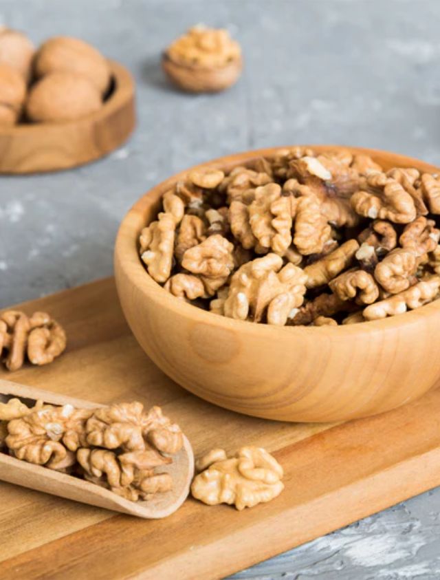 Daily consumption of walnuts and its health boosting benefits| Walnut ...