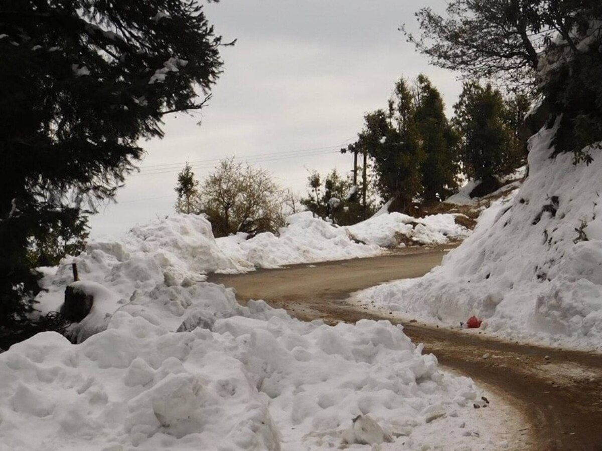 snowfall in Delhi Nearest Hill Stations | Musoorie Nainital Chakrata ...