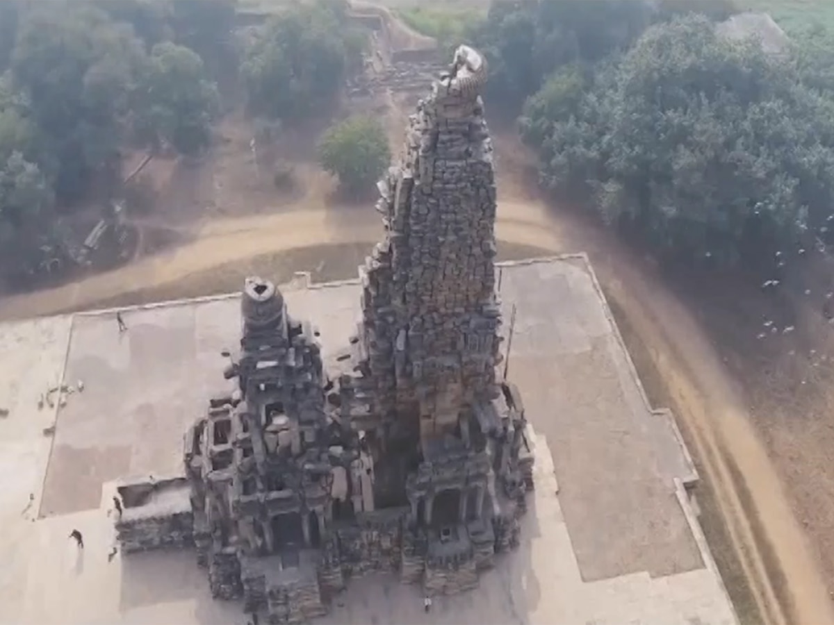 MP Historical Temple Ghosts had built the Kakanmath temple of Morena Know what is the secret ...