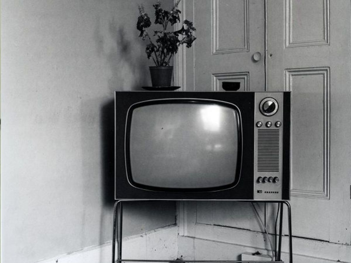 how worlds first tv remote made history details | कैसे बना था दुनिया का ...