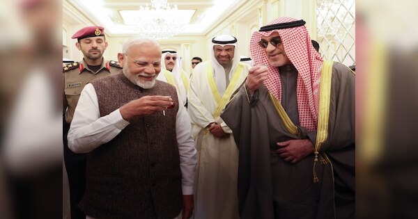 PM Narendra Modi arrives in Kuwait on a two day visit PM said this big ...