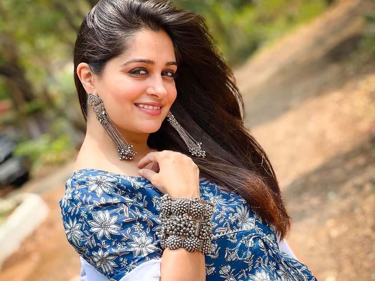 BJP सांसद समेत इन 10 महान हस्तियों ने अपनाया है इस्लाम, नाम जानकर नहीं ...