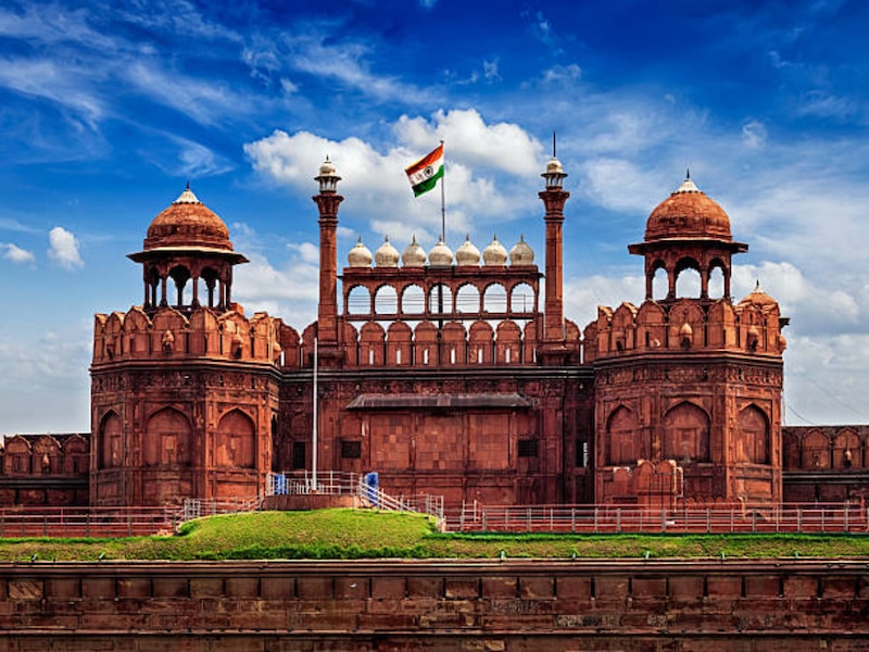 Red Fort History: लाल किले में बनाई गई थी विश्व प्रसिद्ध मस्जिद, जानें ...