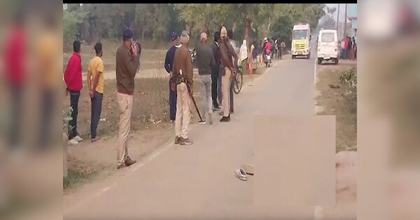 Criminals shot and killed young man in middle road in Banka| Banka News: 3 बाइक, 8 बदमाश और बीच ...