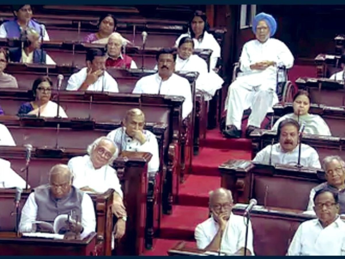 A life in pictures Manmohan Singh young Pic with children college days ...