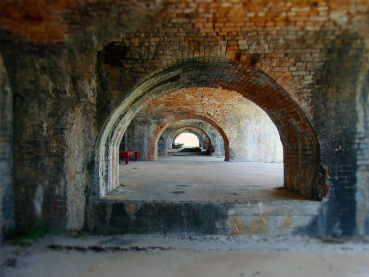 Matia Mahal History: हरियाणा के पलवल में है घोड़े की बनावट वाला महल ...