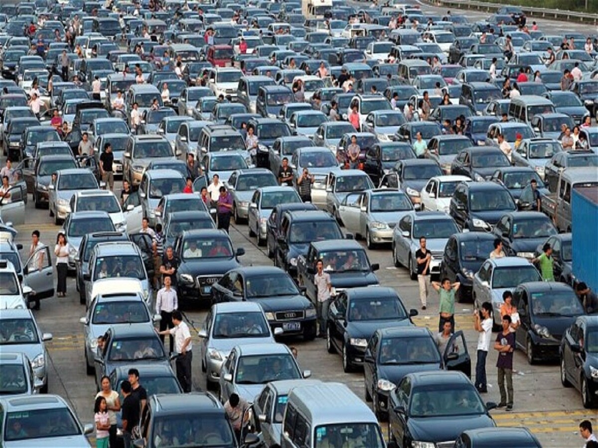 world longest traffic jam। duniya ka sabse lamba jam। Biggest jam when people stuck in traffic ...