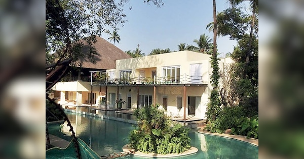 shahrukh khan alibaug farmhouse inside photo | शाहरुख खान का अलीबाग ...