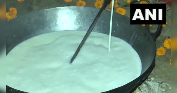 Maha Kumbh 2025 meet rabri wale baba who gives sweet blessings to ...