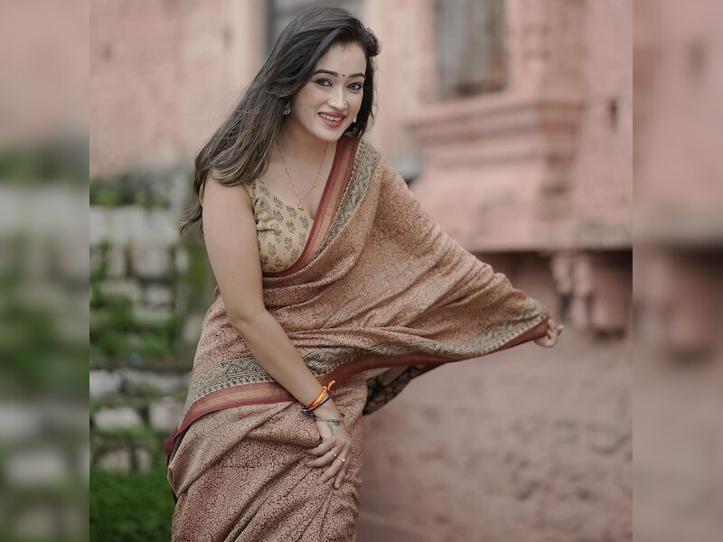 30 Years Old Mahakumbh Most Beautiful Sadhvi Harsha Richhariya quit ...