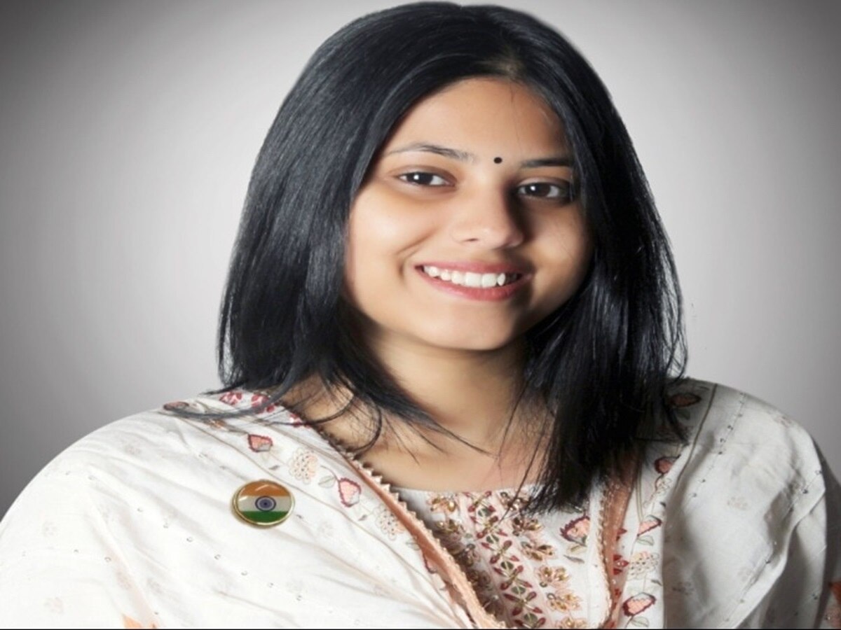 Priya Saroj: ପ୍ରିୟା ସରୋଜ କିଏ? ଭାରତୀୟ ଷ୍ଟାର କ୍ରିକେଟର ରିଙ୍କୁଙ୍କ ସହ ...