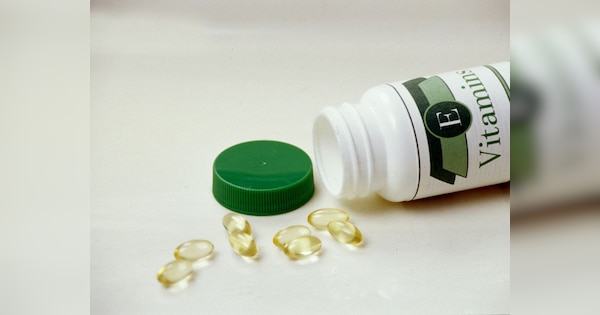 Vitamin E overdose can be fatal you must know these 5 dangerous side effects vitamin e ke nuksan ...