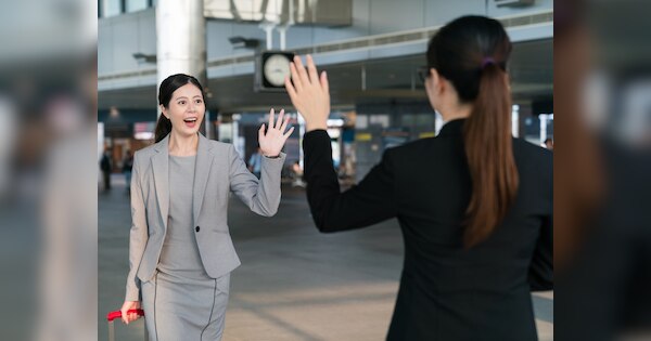 5 polite ways to avoid talking someone when you are busy without being ...