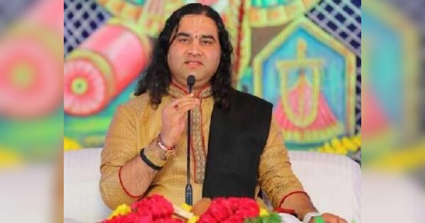 Devki Nandan Thakur demanded the abolition of the Waqf Board and the establishment Sanatan Board ...