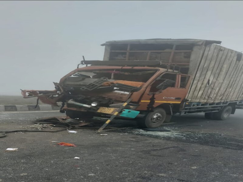 Many vehicle collision on nh27 in motihari due to dense fog one died ...
