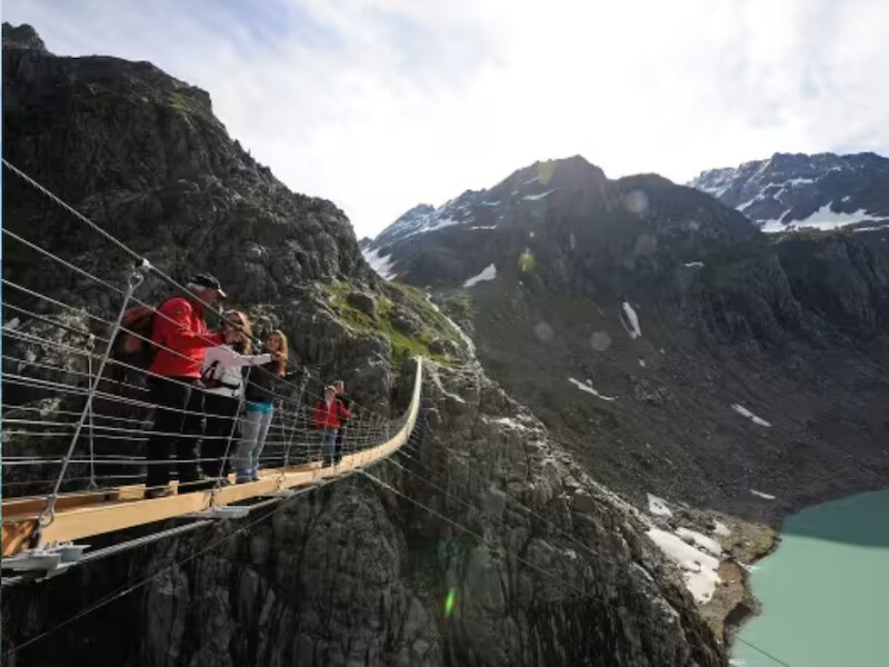 dangerous bridge in the world | most dangerous foot bridges in the ...