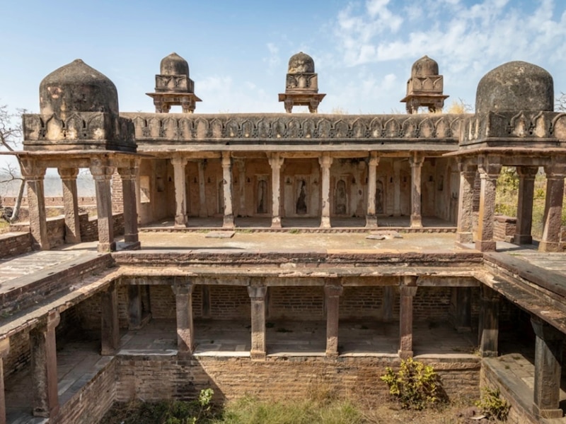 shivpuri narwar fort in mysterious place of mp history holy city use to ...