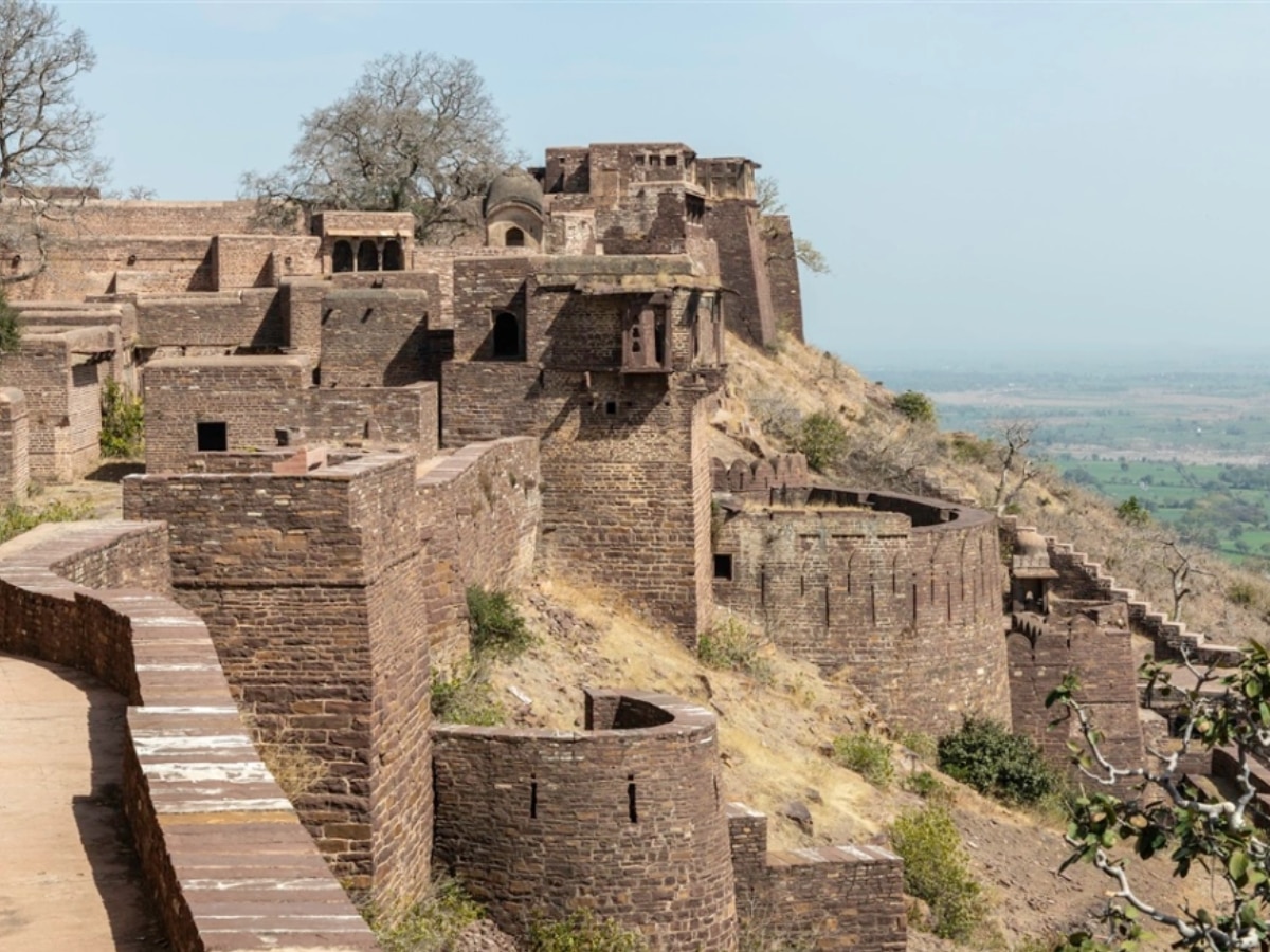 shivpuri narwar fort in mysterious place of mp history holy city use to ...