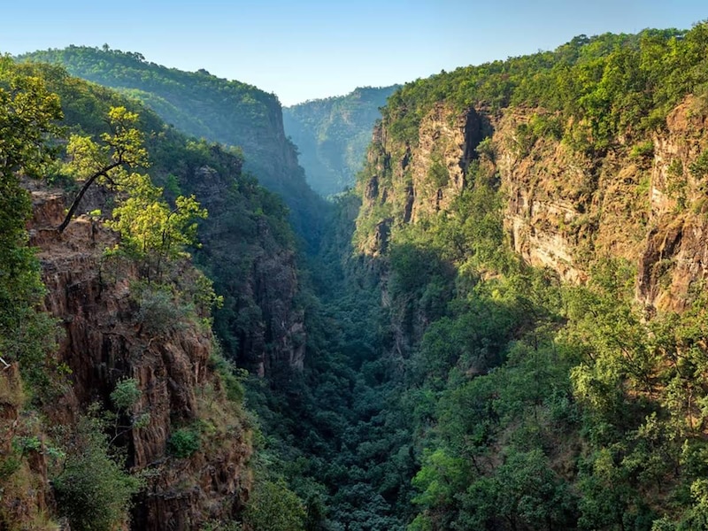 four famous shiva temples chauragarh gupt mahadev are situated at ...