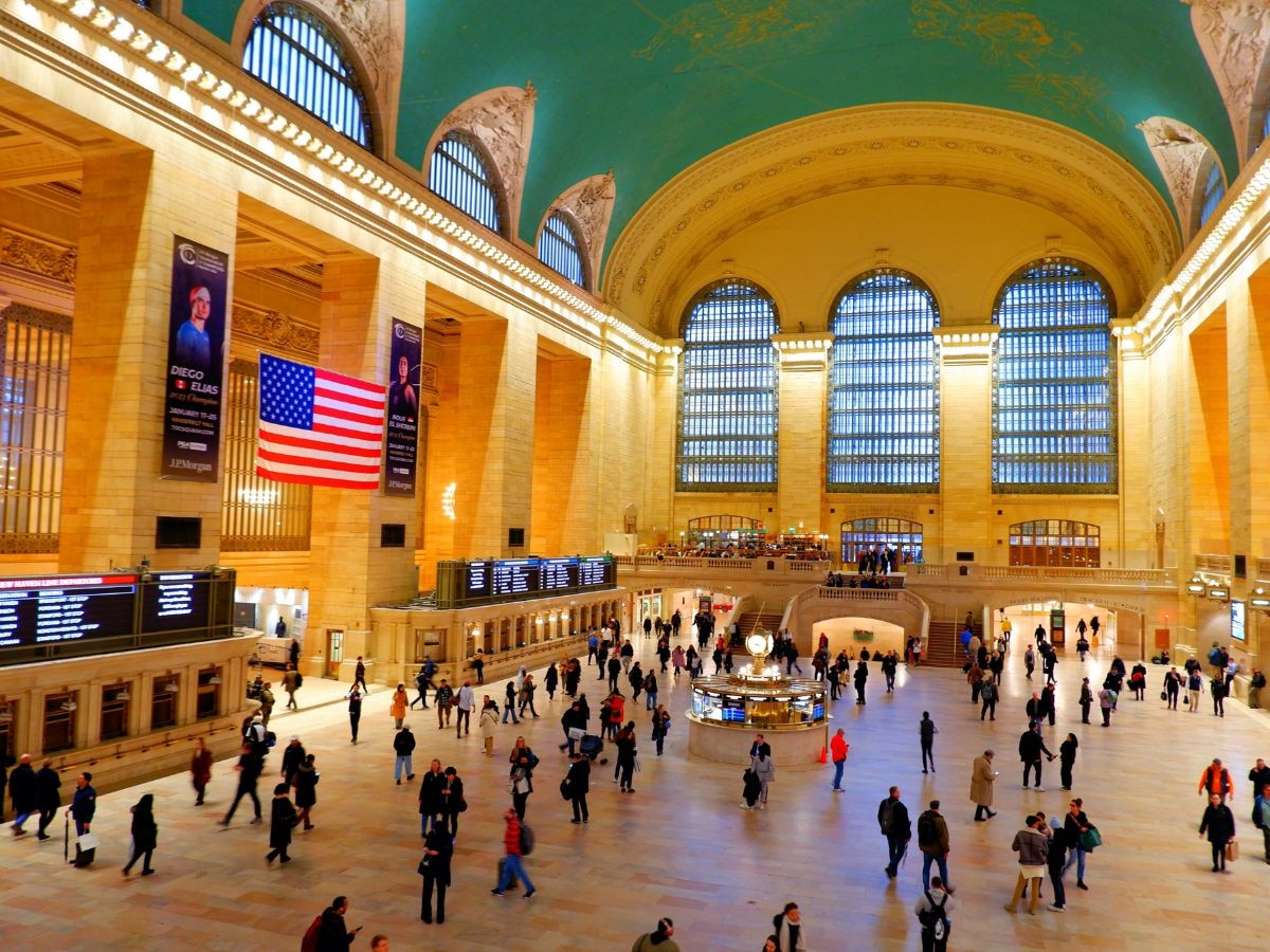 worlds largest railway station 44 platform 67 tracks secret platform ...