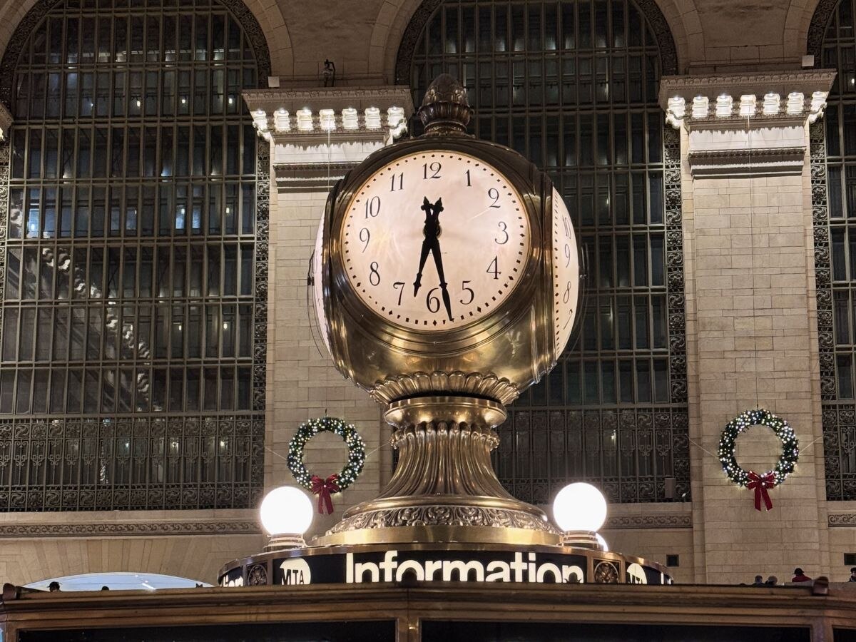 worlds largest railway station 44 platform 67 tracks secret platform ...