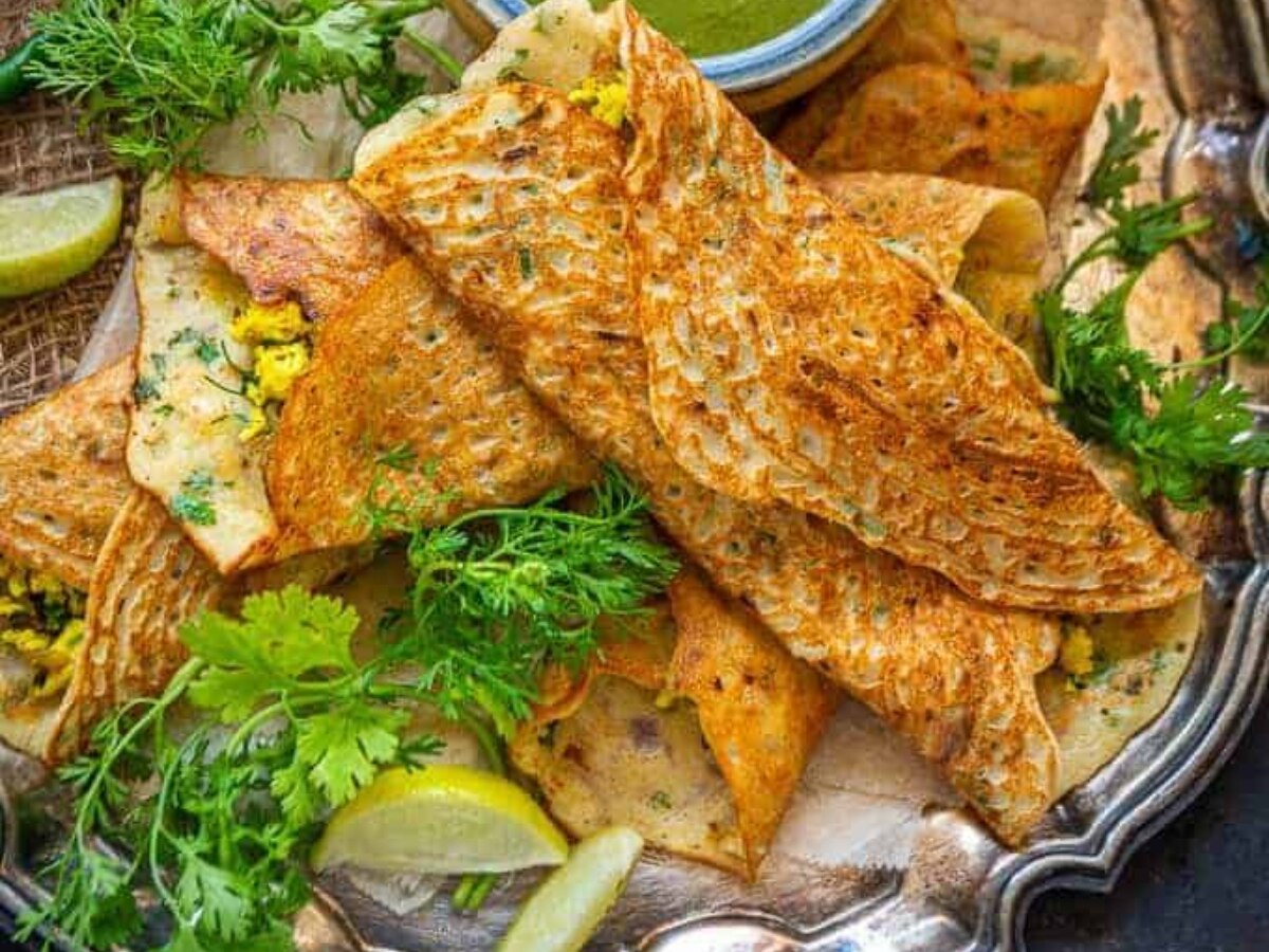 How to make Moong Dal Cheela in Breakfast Recipe at home | ब्रेकफास्ट ...