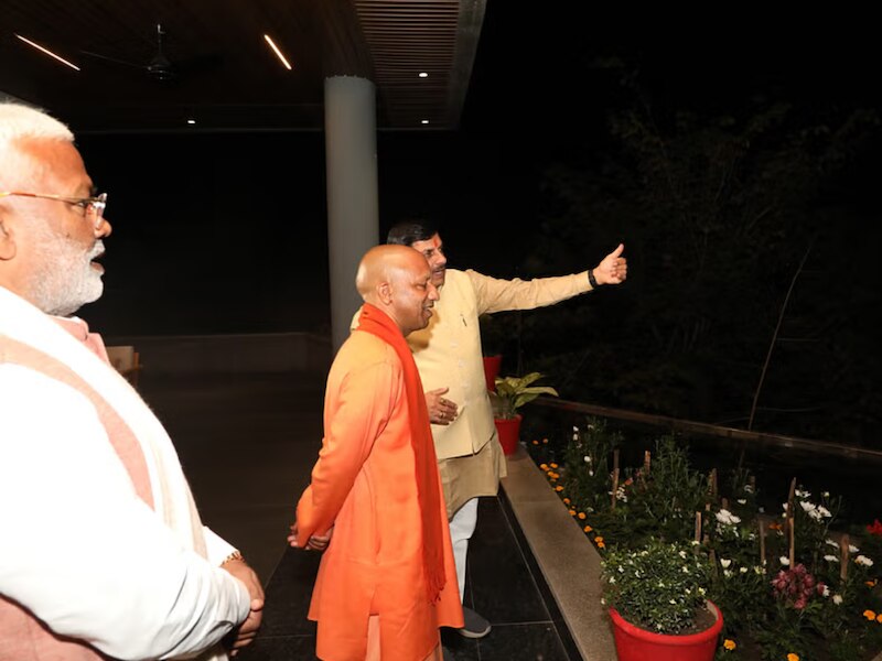 bhopal Yogi Adityanath reached Madhya Pradesh CM Mohan Yadav gave grand ...