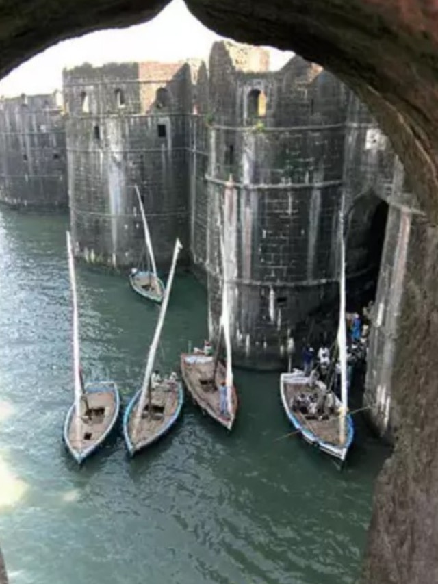 Trending Quiz Rajasthan Unique Gagron Fort Jauhar took place twice ...