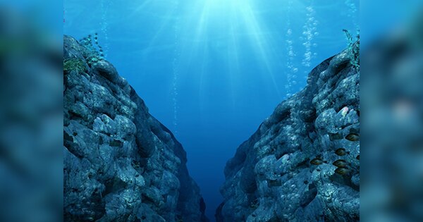 Challenger Deep deeper than Mount Everest height no one able to measure ...