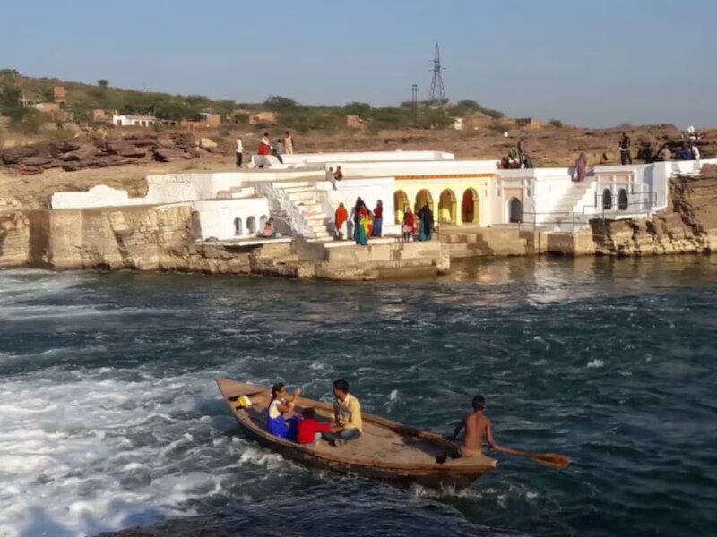 Best place to visit in Datia apart from Pitambara Peeth Temple see in ...