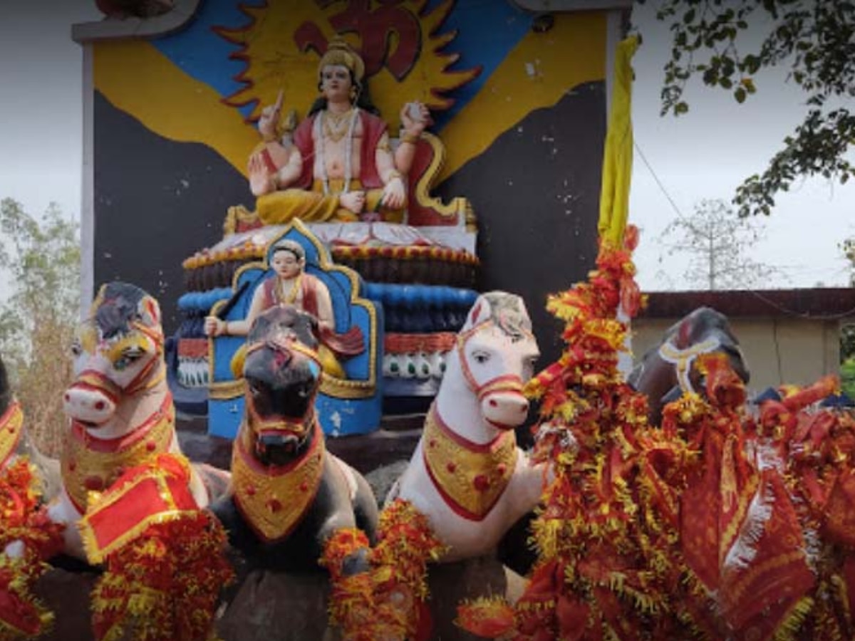 Korba mysterious 500 old year banyan tree where every wish is fulfilled | छत्तीसगढ़ में मौजूद है ...