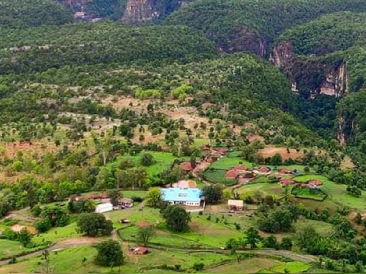 mp tourism destinations mysterious facts about patalkot valley in ...