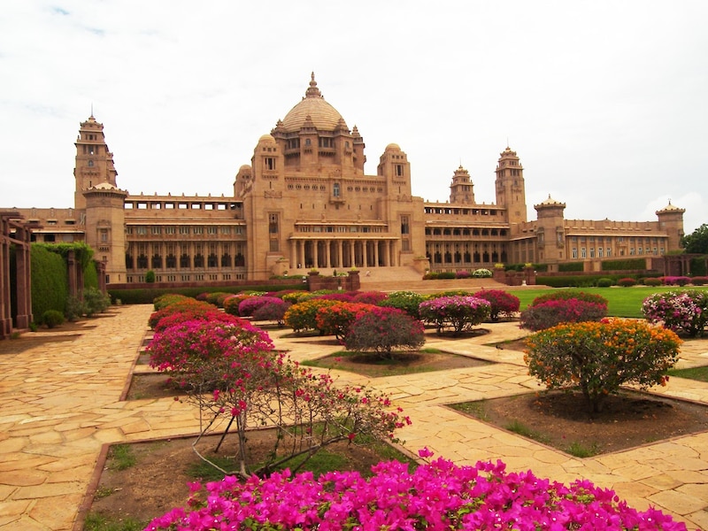 Maharaja Hanwant Singh Lifestyle | Jodhpur Maharaja Love Story ...