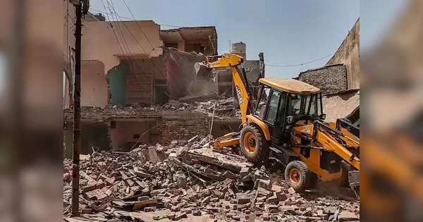Bulldozer Action: अवैध कॉलोनियों पर बुलडोजर का कहर, 12 दिन तक इन जगहों ...