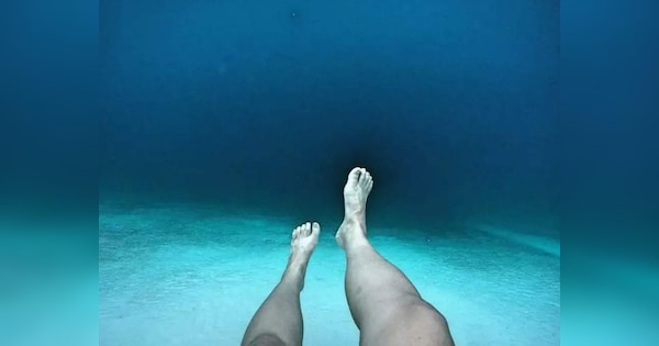 what is bathophobia know symptoms and causes | पानी की गहराई और खाई से ...