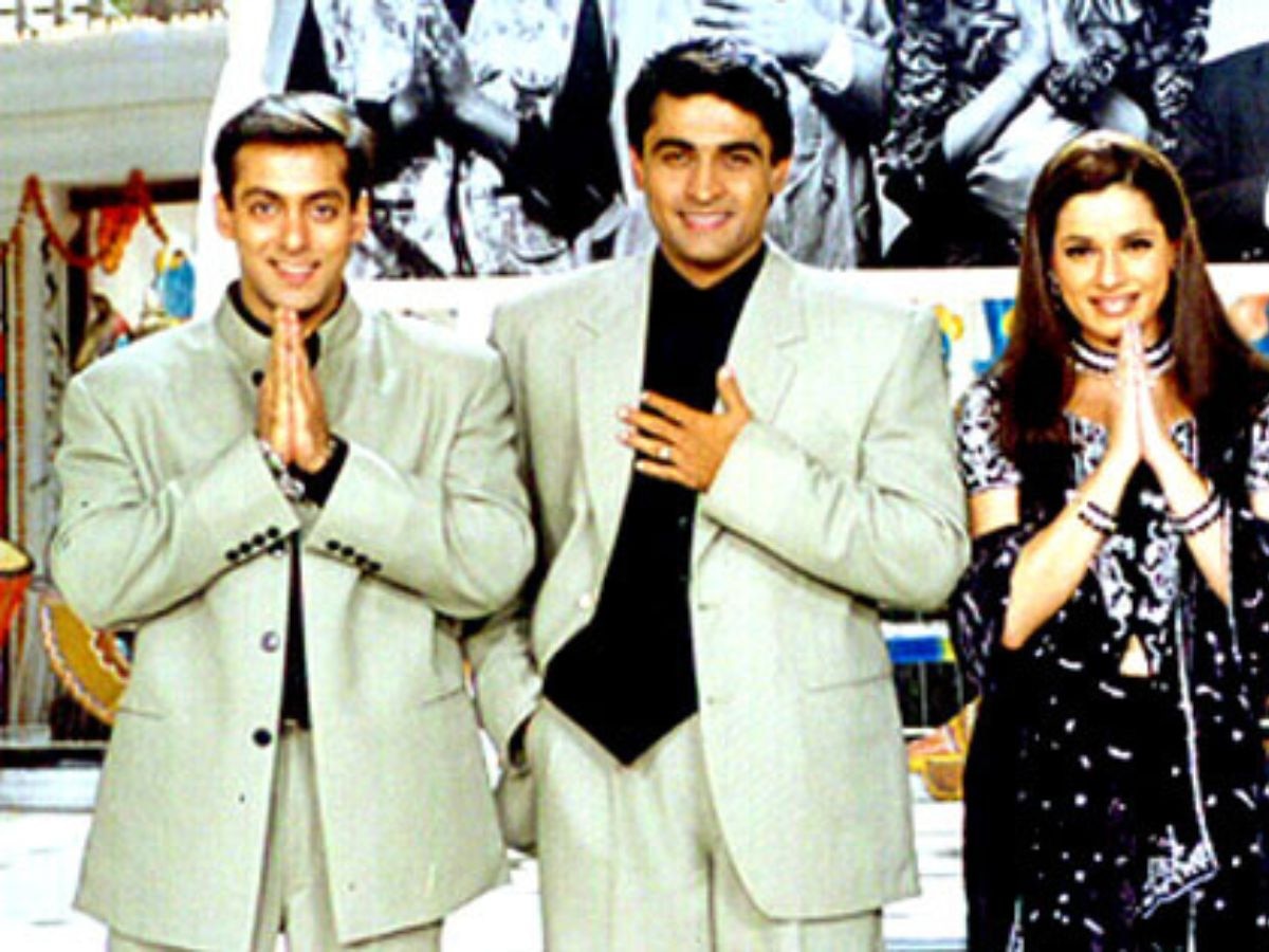 1999 Biggest Blockbuster Bollywood Movie Hum Saath Saath Hain Budget 19 ...