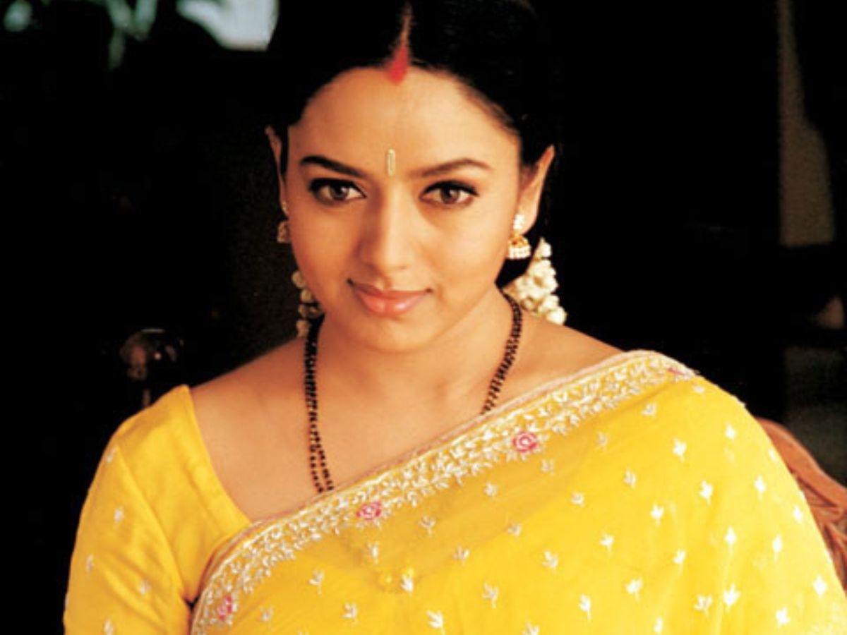 82 Year Old Amitabh Bachchan Sooryavansham Actress Soundarya 11 Hit in ...