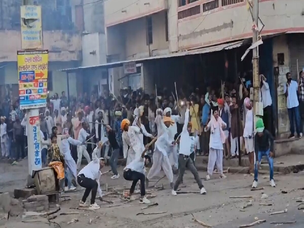 Rajasthan Ghatol unique holi tradition Rod played with burning wood 2 ...