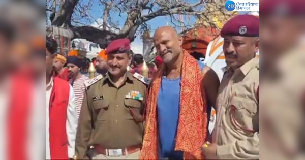 Bollywood actor Pradeep Kabra reached Shaktipeeth Shri Naina Devi ...