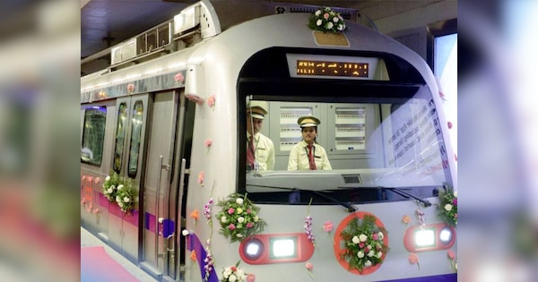 How to Become Metro Driver Differences from Loco Pilot and Salary ...