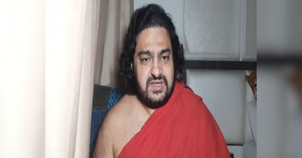 Swami Dipankar spoke about Waqf Amendment Bill in delhi said this thing ...