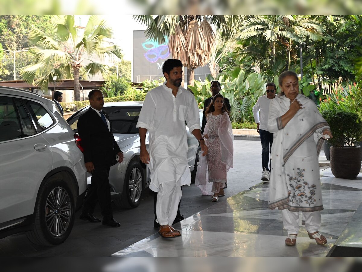 Manoj Kumar Prayer Meet Celebs Reached Dheeraj Kumar Emotional Break ...