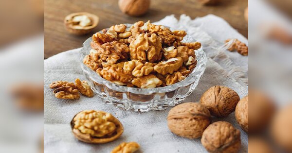 Benefits of eating walnuts for children | बच्चों को जरूर खिलाएं अखरोट ...