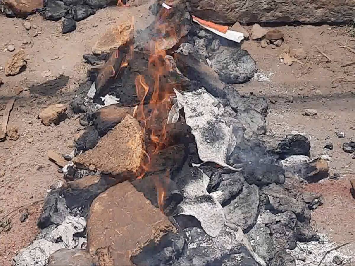 vinod chhipa baba of vidisha did fire tapasya during scorching heat ...