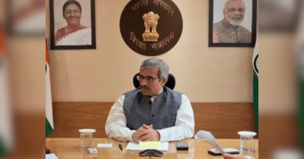 who is Vineet joshi appointed as UGC temporarily chairman Know ...
